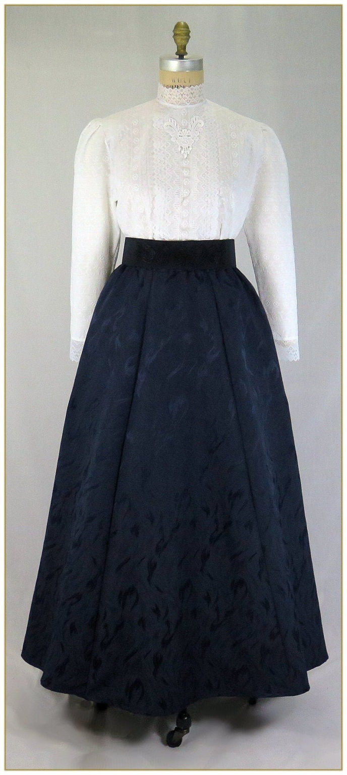 1900s Costume & Outfit Ideas for Ladies