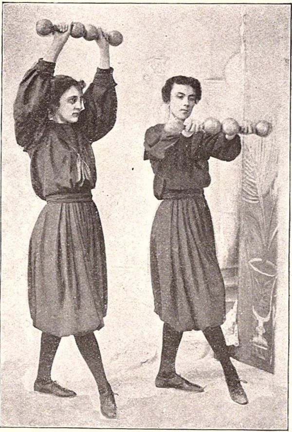 1900s Costume & Outfit Ideas for Ladies