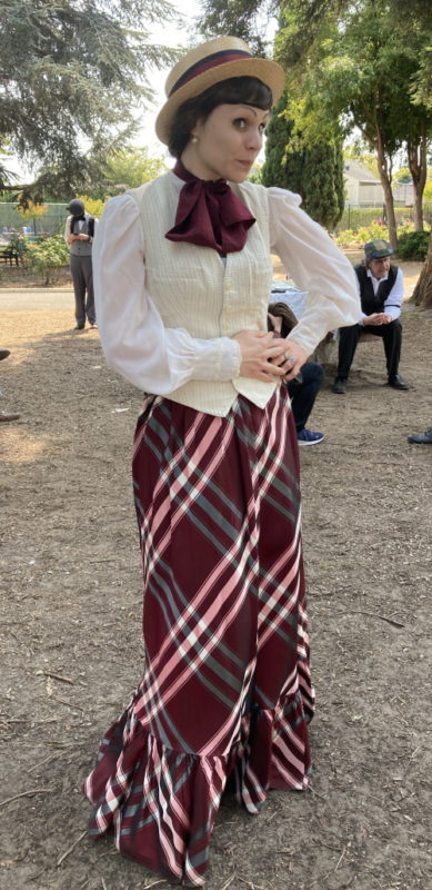 1900s Costume & Outfit Ideas for Ladies