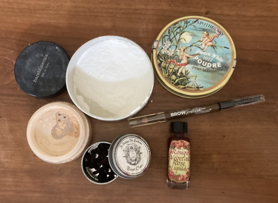 1900-1910 Edwardian Makeup and Beauty Products