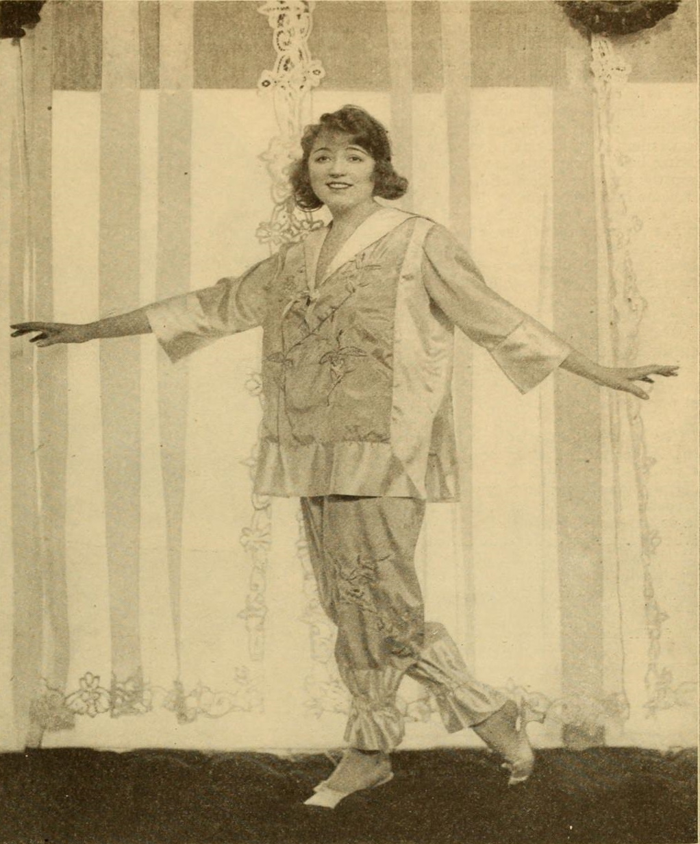 Edwardian Nightgown, Pajamas History