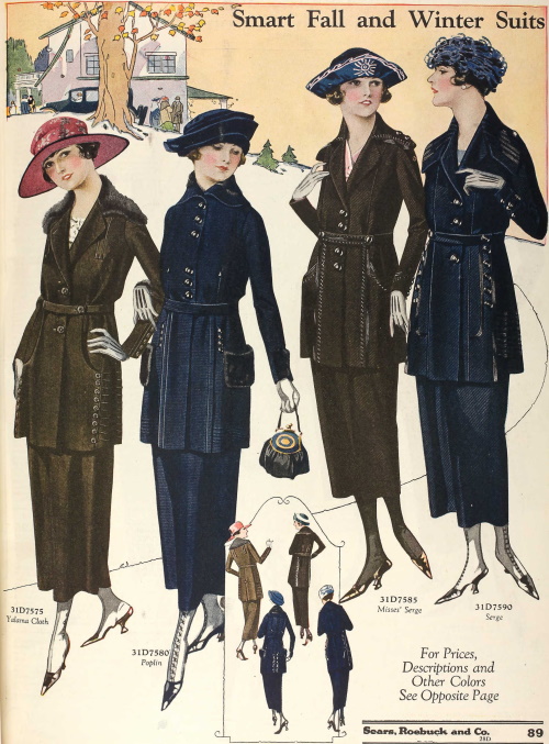 1920s Women's Suits for Travel, Work, & Leisure
