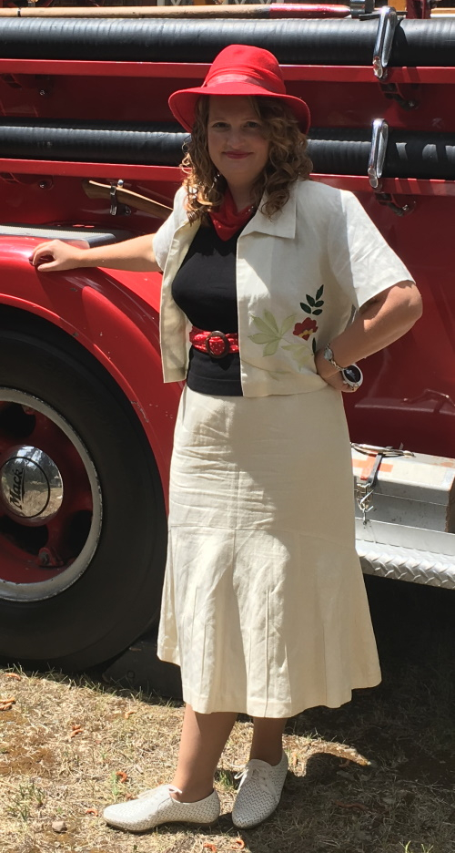 What should I wear to a 1930s themed party?