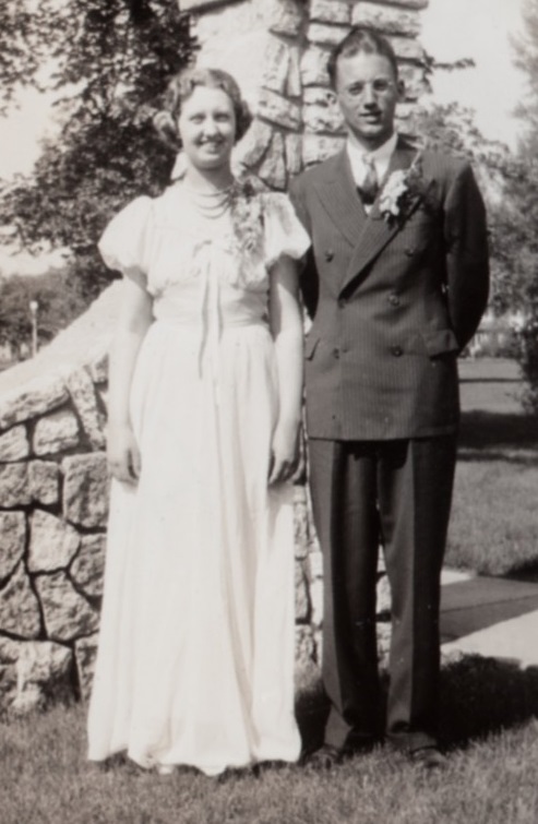 1940s Wedding Dresses & Groom Attire