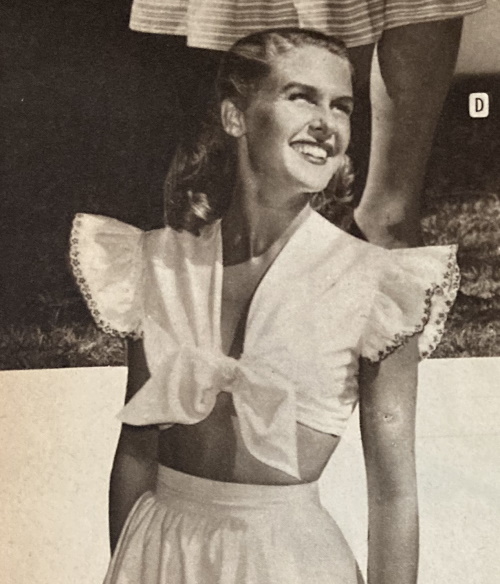1940s Blouses, Shirts, Knit Tops Styles - Fashion History 1940s Blouses, Shirts, Knit Tops Styles - Fashion History