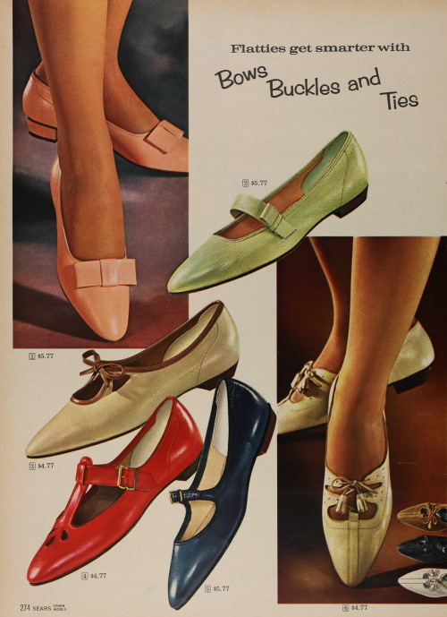 1960s Shoes: 8 Popular Shoe Styles