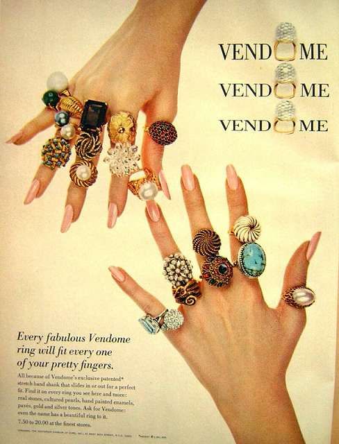 1960s Jewelry Styles and Trends to Wear