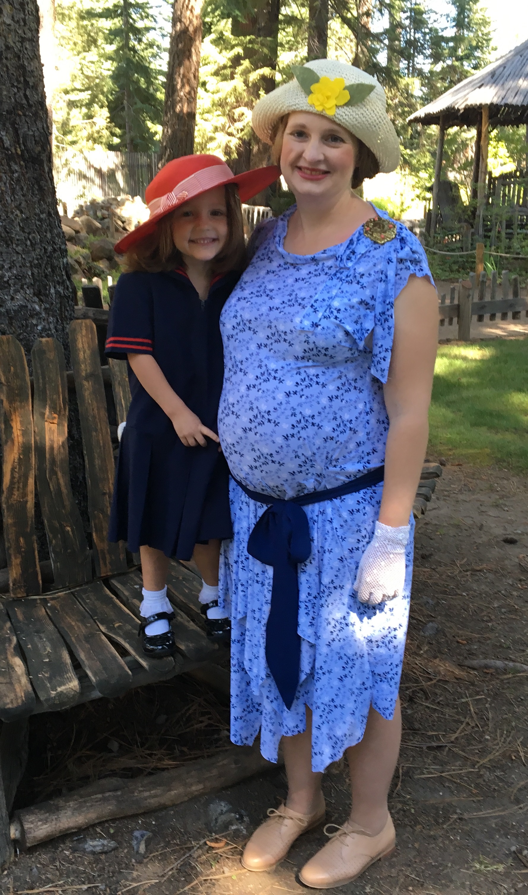 Vintage Maternity Clothing Guide | How to Style Each Decade