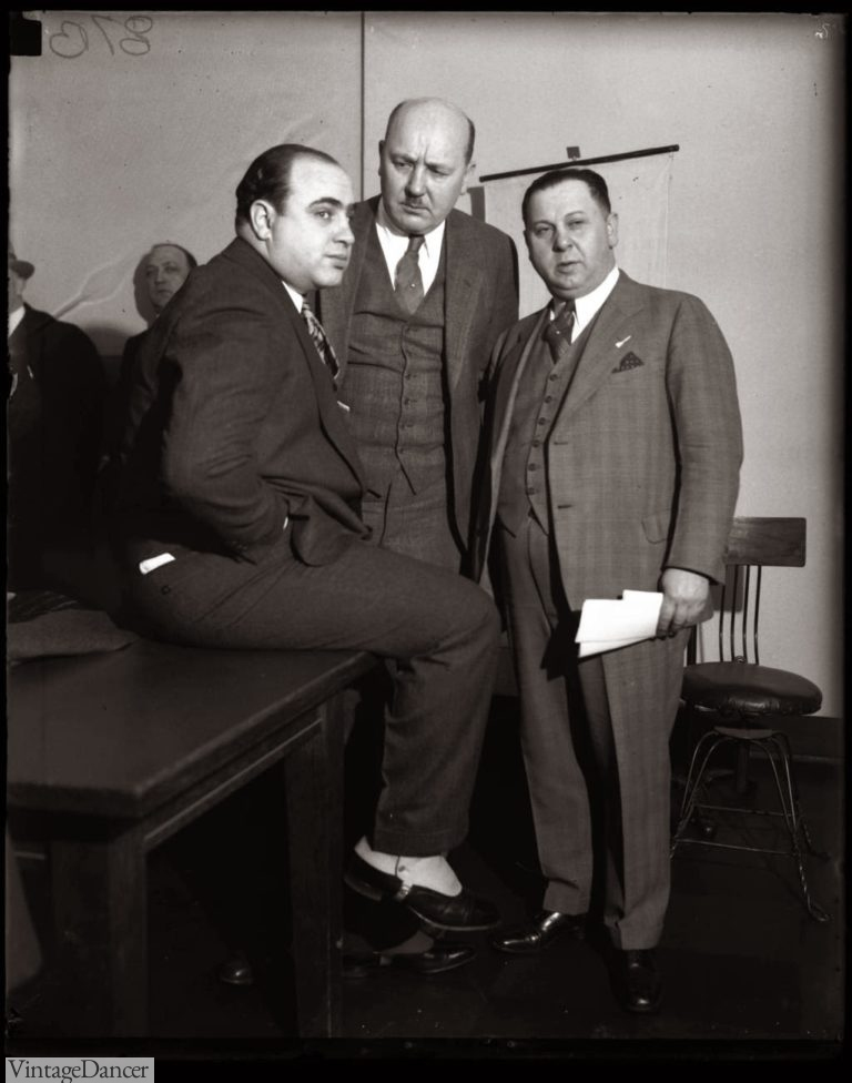 1920s Gangster - How to Dress Like Bootlegger Al Capone