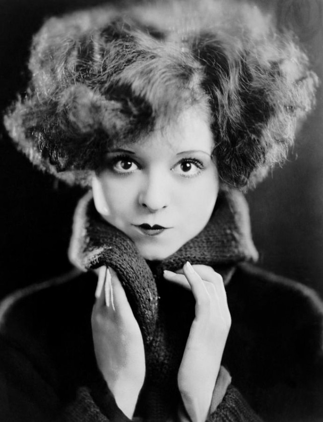 1920s Hairstyles History- Long Hair to Bobbed Hair
