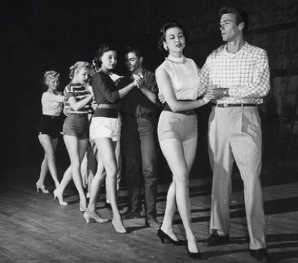 Vintage Workout Clothes - Retro Gym Clothes History