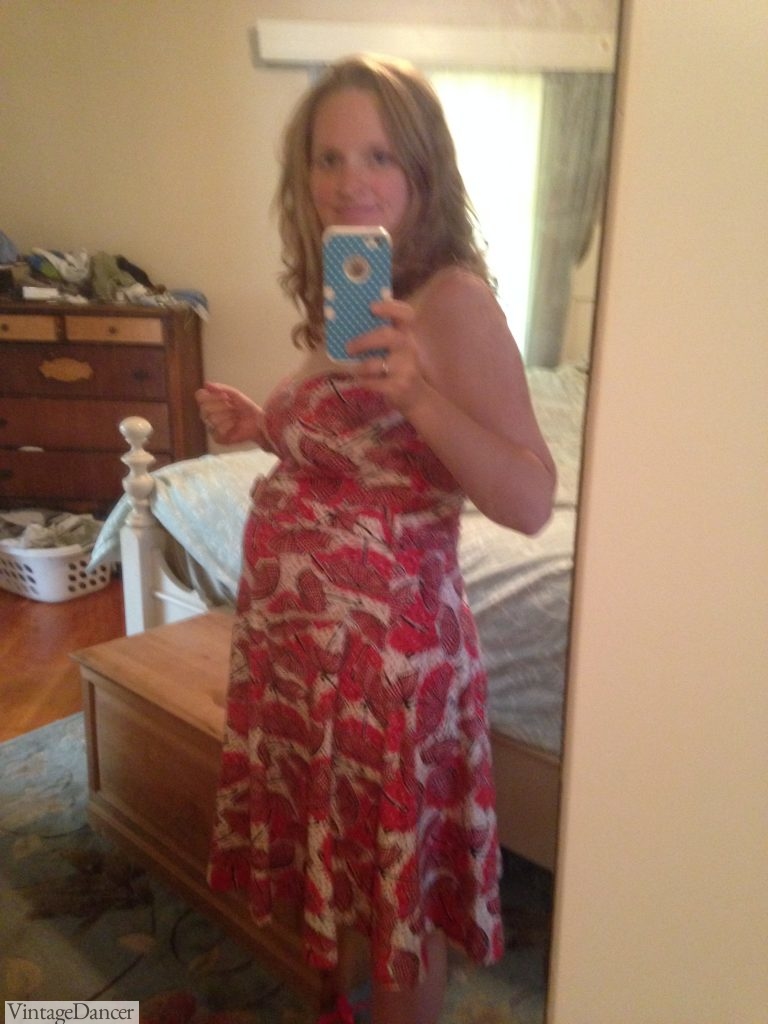 Vintage Maternity Clothing Guide | How to Style Each Decade