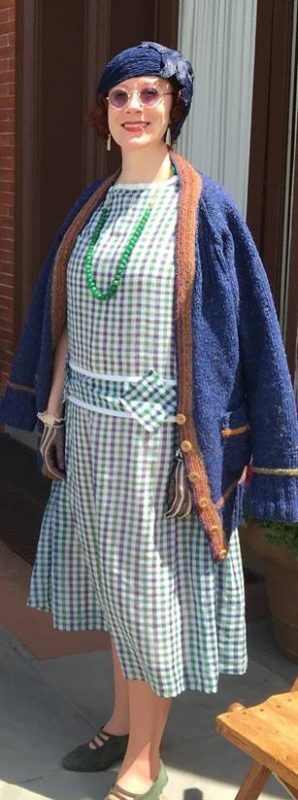 1920's One Hour Dress Tips, Review & Examples