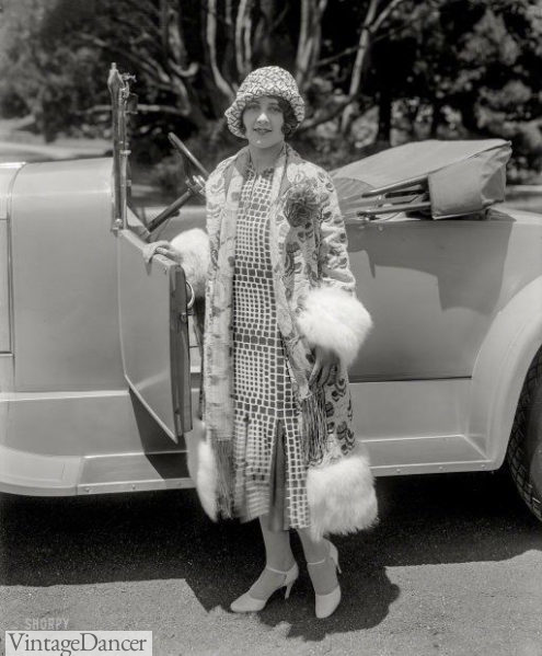 1920s Coats, Furs, Jackets and Capes History