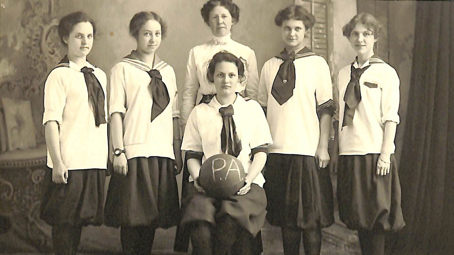 Vintage Workout Clothes - Retro Gym Clothes History