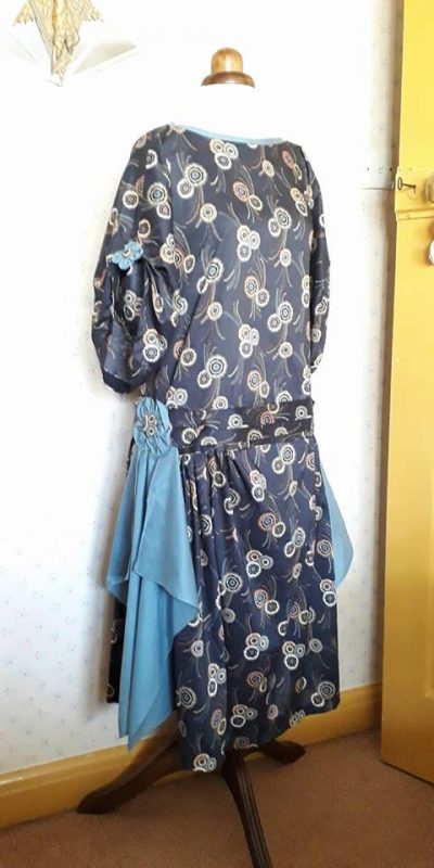 1920's One Hour Dress Tips, Review & Examples