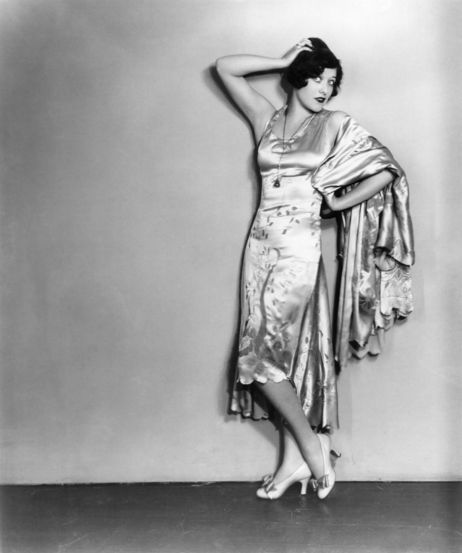 1920s Flapper | History of Flappers in the 1920s